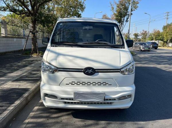 面包车价格多少钱一辆_面包车图片大全-第1张图片-山城妙识