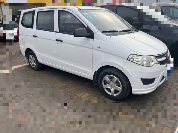 面包车价格多少钱一辆_面包车图片大全-第2张图片-山城妙识