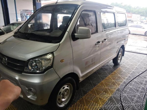 面包车价格多少钱一辆_面包车图片大全-第3张图片-山城妙识