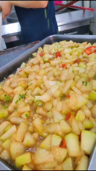 冬瓜大锅菜怎么做_家常做法步骤详解-第2张图片-山城妙识 冬瓜大锅菜怎么做_家常做法步骤详解-第2张图片-山城妙识