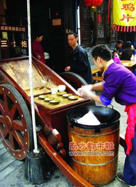 三大炮小吃的来历_为什么叫三大炮-第3张图片-山城妙识