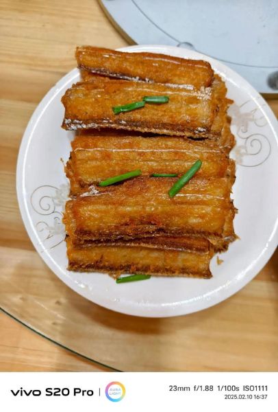 炸带鱼怎么弄_炸带鱼酥脆不腥的秘诀-第3张图片-山城妙识