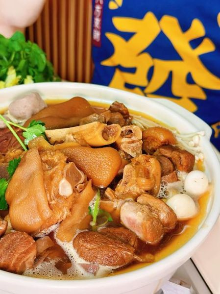 酱煲猪手怎么做_酱煲猪手配方比例-第1张图片-山城妙识