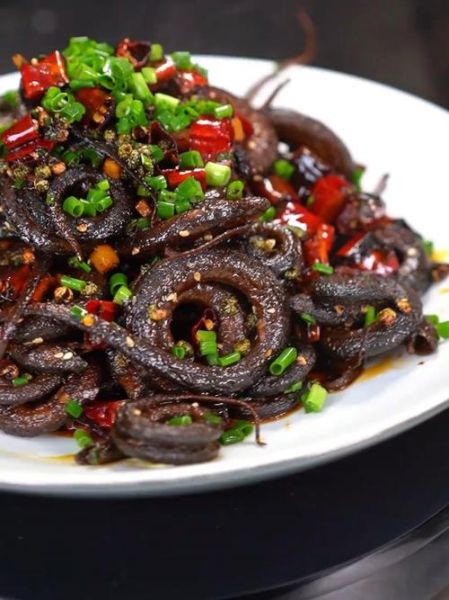 鳝鱼血子龙的功效与作用_鳝鱼血子龙怎么吃-第2张图片-山城妙识 鳝鱼血子龙的功效与作用_鳝鱼血子龙怎么吃-第2张图片-山城妙识