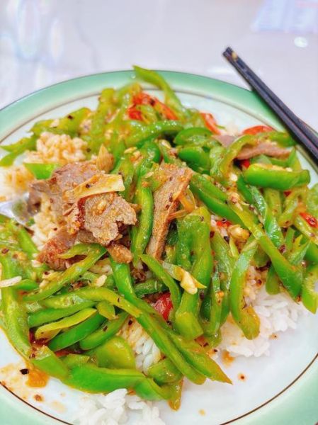 葱爆牛肉盖浇饭怎么做_葱爆牛肉盖浇饭热量高吗-第3张图片-山城妙识 葱爆牛肉盖浇饭怎么做_葱爆牛肉盖浇饭热量高吗-第3张图片-山城妙识