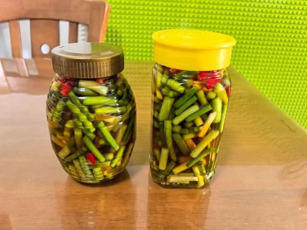 蒜苔怎么腌制好吃_蒜苔腌制家常做法-第3张图片-山城妙识