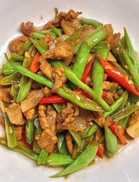 肉炒四季豆怎么做_四季豆炒肉用焯水吗-第1张图片-山城妙识