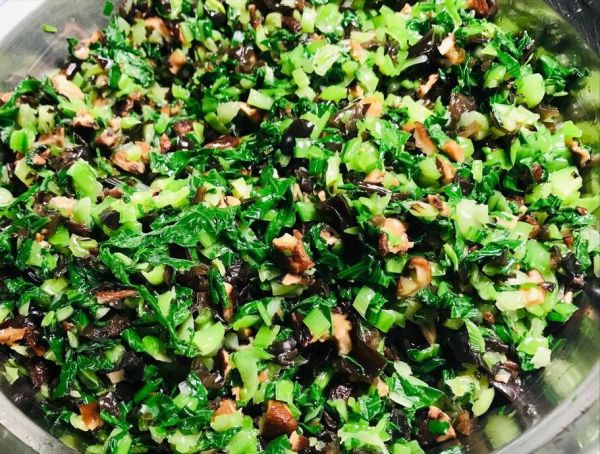 香菇青菜饺子怎么做_香菇青菜饺子馅怎么调才好吃-第3张图片-山城妙识 香菇青菜饺子怎么做_香菇青菜饺子馅怎么调才好吃-第3张图片-山城妙识