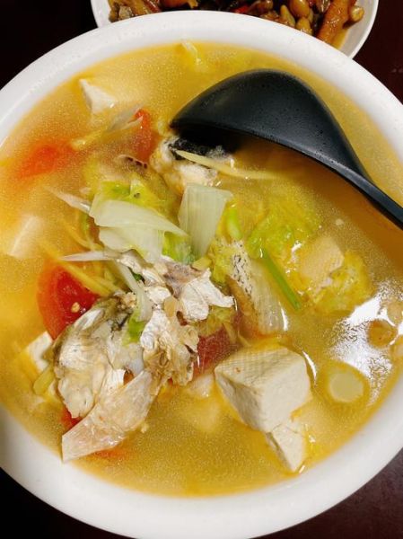 罗非鱼汤怎么炖成奶白色_罗非鱼汤变白技巧-第3张图片-山城妙识