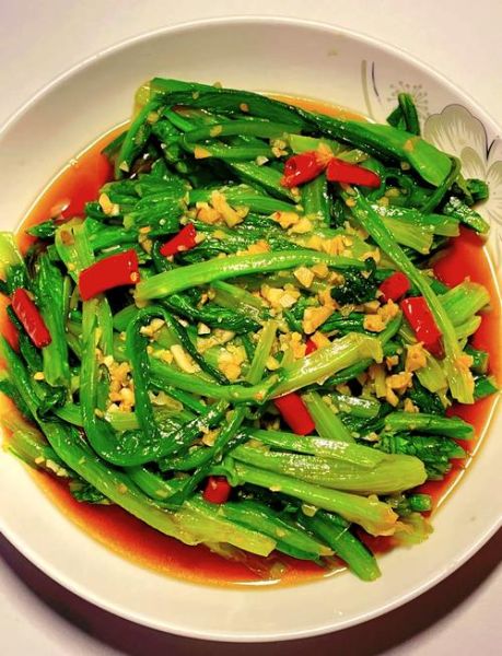 蒜蓉油菜怎么炒才翠绿_蒜蓉油菜做法窍门-第2张图片-山城妙识