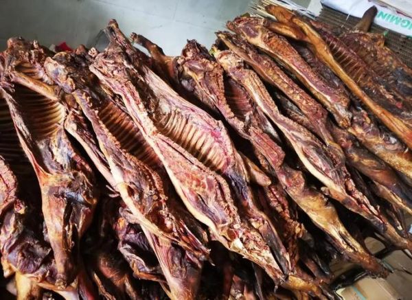 蕨麻猪肉多少钱一斤_蕨麻猪肉的做法大全-第1张图片-山城妙识