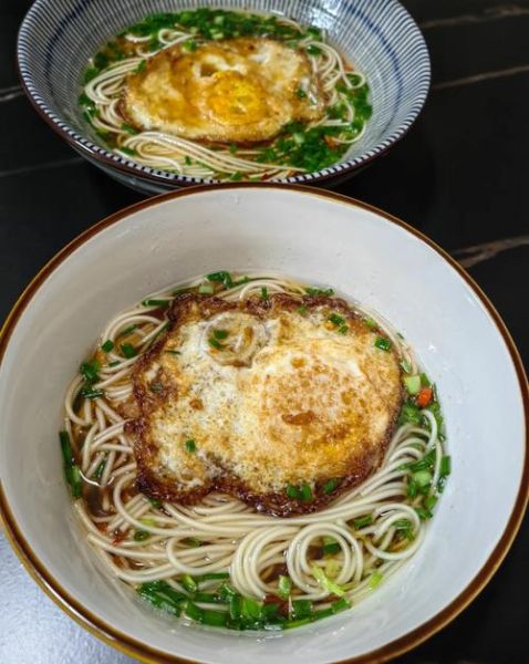 清淡的汤面条怎么做_汤面条简单又好吃的做法-第1张图片-山城妙识