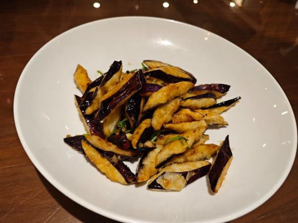 干炸茄子怎么做外皮才酥脆_干炸茄子挂糊比例是多少-第2张图片-山城妙识 干炸茄子怎么做外皮才酥脆_干炸茄子挂糊比例是多少-第2张图片-山城妙识