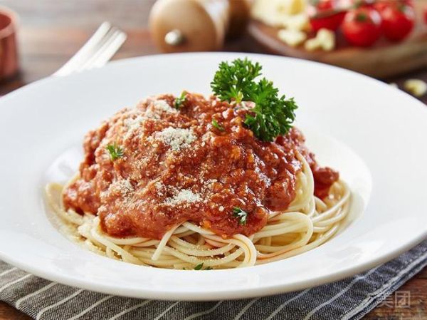 意大利肉酱面热量高吗_减肥能吃吗-第2张图片-山城妙识 意大利肉酱面热量高吗_减肥能吃吗-第2张图片-山城妙识