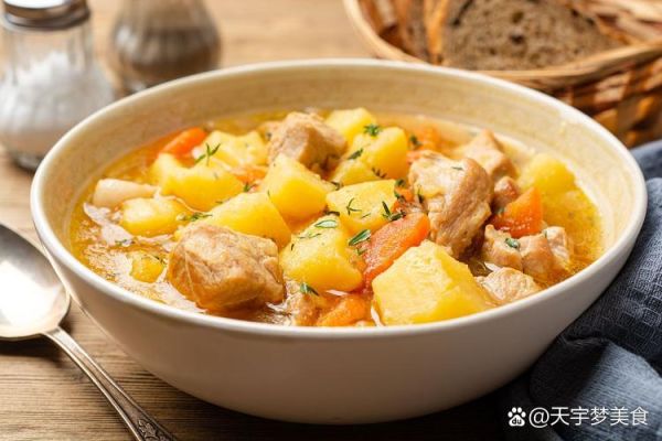 排骨炖土豆胡萝卜怎么做_排骨炖土豆胡萝卜要焯水吗-第3张图片-山城妙识