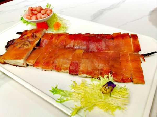 烤乳猪怎么做_烤乳猪图片真实做法-第2张图片-山城妙识