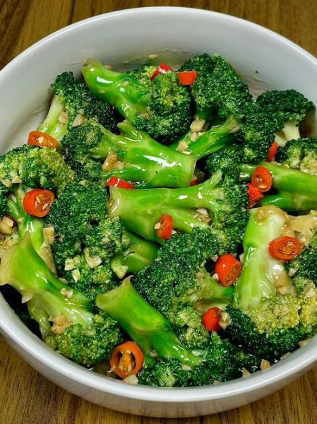 凉拌素菜都有什么菜_哪些蔬菜适合做凉拌-第1张图片-山城妙识