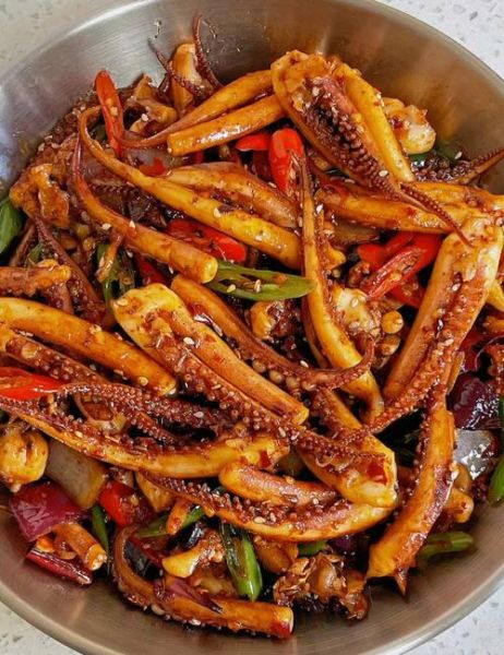 炒鱿鱼丝怎么炒好吃又嫩_鱿鱼丝嫩滑秘诀-第3张图片-山城妙识