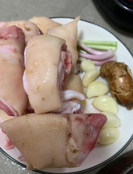 白云猪手怎么做_白云猪手为什么去骨-第2张图片-山城妙识 白云猪手怎么做_白云猪手为什么去骨-第2张图片-山城妙识