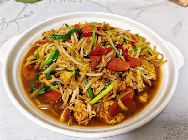 素炒黄豆芽怎么炒才好吃_黄豆芽炒多久才脆嫩-第1张图片-山城妙识 素炒黄豆芽怎么炒才好吃_黄豆芽炒多久才脆嫩-第1张图片-山城妙识