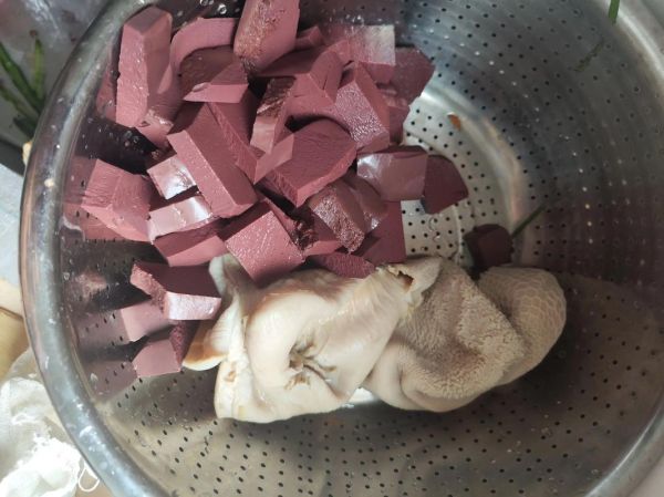 毛血旺怎么做_毛血旺家常做法大全-第3张图片-山城妙识 毛血旺怎么做_毛血旺家常做法大全-第3张图片-山城妙识