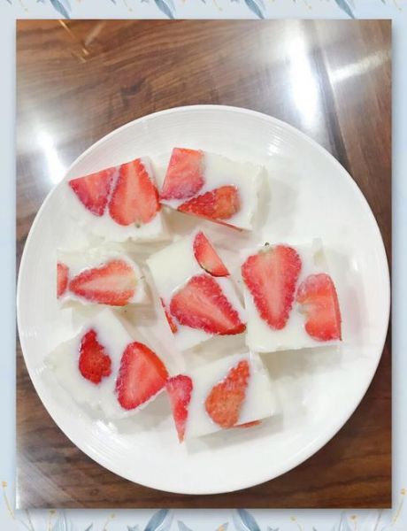 草莓牛奶果冻怎么做_草莓牛奶果冻的做法大全-第1张图片-山城妙识 草莓牛奶果冻怎么做_草莓牛奶果冻的做法大全-第1张图片-山城妙识