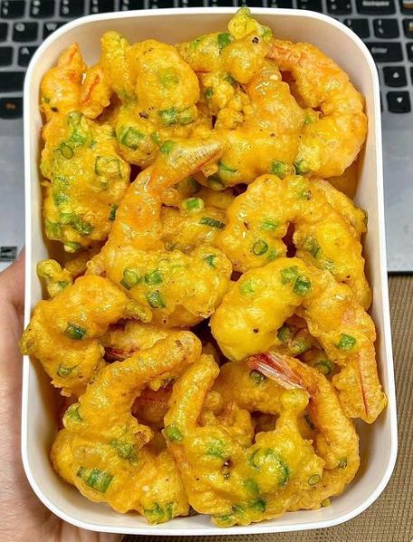 油炸大虾怎么保持酥脆_油炸大虾用什么粉最好-第1张图片-山城妙识 油炸大虾怎么保持酥脆_油炸大虾用什么粉最好-第1张图片-山城妙识