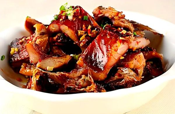 做腊鱼放什么配菜才好吃_腊鱼配菜推荐-第3张图片-山城妙识 做腊鱼放什么配菜才好吃_腊鱼配菜推荐-第3张图片-山城妙识