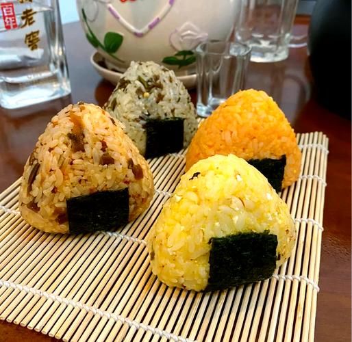 韩式三角饭团怎么做_韩式三角饭团需要哪些材料-第1张图片-山城妙识 韩式三角饭团怎么做_韩式三角饭团需要哪些材料-第1张图片-山城妙识