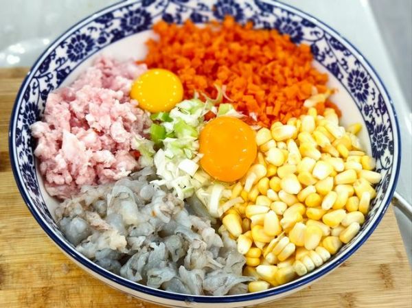 虾仁饺子馅最佳搭配_虾仁饺子馅怎么调才鲜-第2张图片-山城妙识 虾仁饺子馅最佳搭配_虾仁饺子馅怎么调才鲜-第2张图片-山城妙识