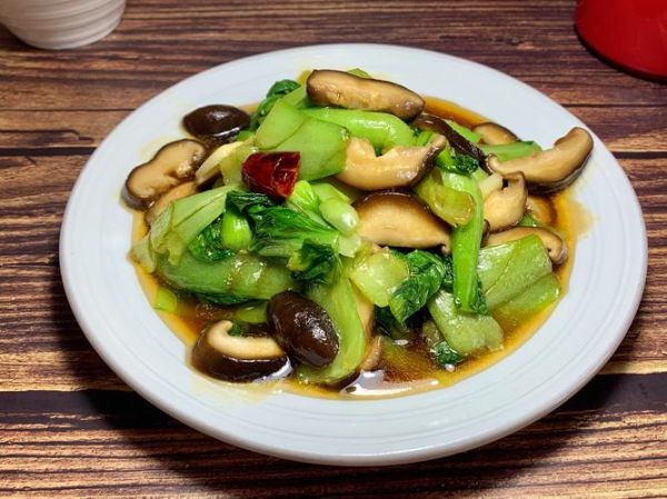 香菇炒油菜怎么炒好吃_香菇炒油菜家常做法视频-第3张图片-山城妙识