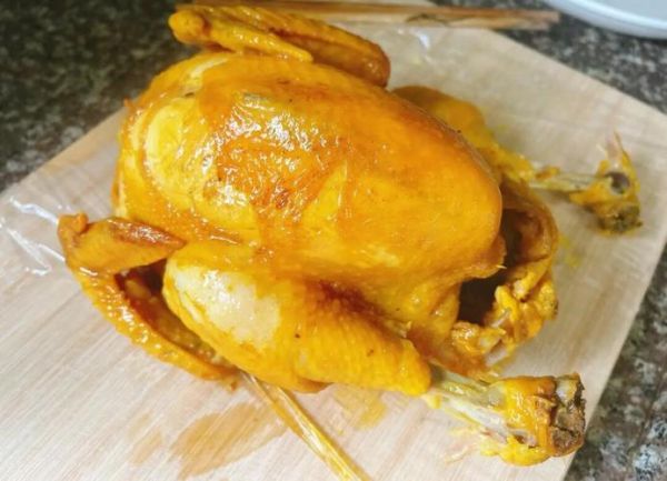 盐焗鸡怎么做_正宗盐焗鸡做法视频-第1张图片-山城妙识 盐焗鸡怎么做_正宗盐焗鸡做法视频-第1张图片-山城妙识