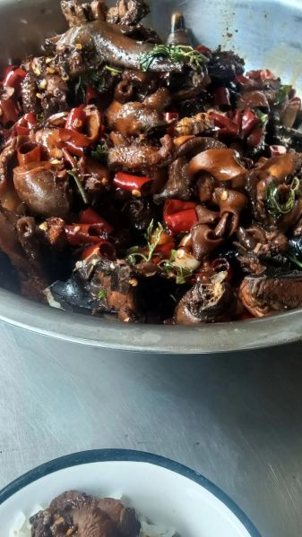 辣子鸡带汤怎么做_辣子鸡带汤的做法大全-第1张图片-山城妙识 辣子鸡带汤怎么做_辣子鸡带汤的做法大全-第1张图片-山城妙识