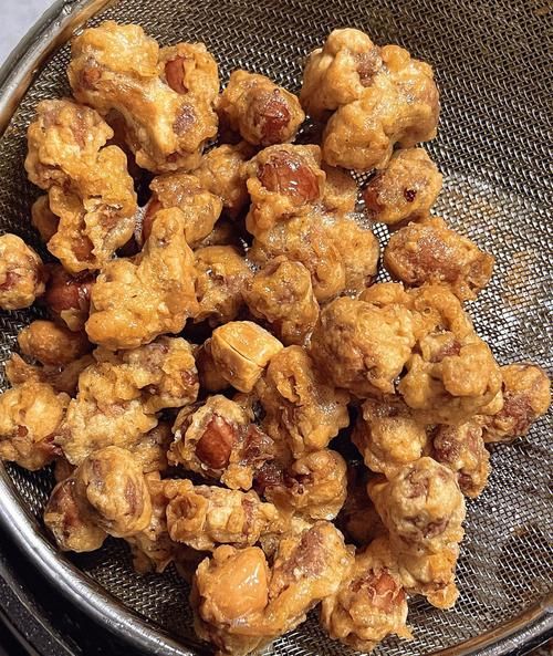 炸花生米要不要裹面粉_怎么炸才酥脆-第3张图片-山城妙识 炸花生米要不要裹面粉_怎么炸才酥脆-第3张图片-山城妙识