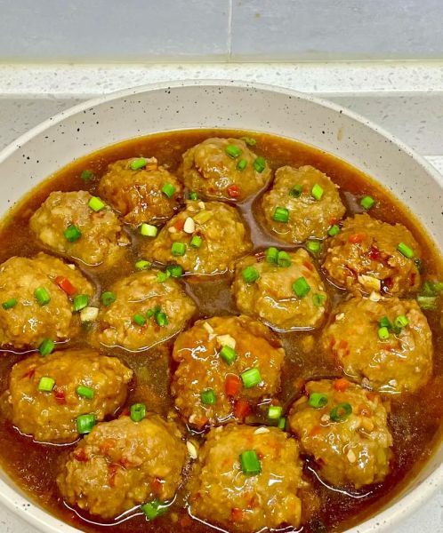 狮子头炖豆腐怎么做_狮子头炖豆腐的家常做法-第1张图片-山城妙识 狮子头炖豆腐怎么做_狮子头炖豆腐的家常做法-第1张图片-山城妙识