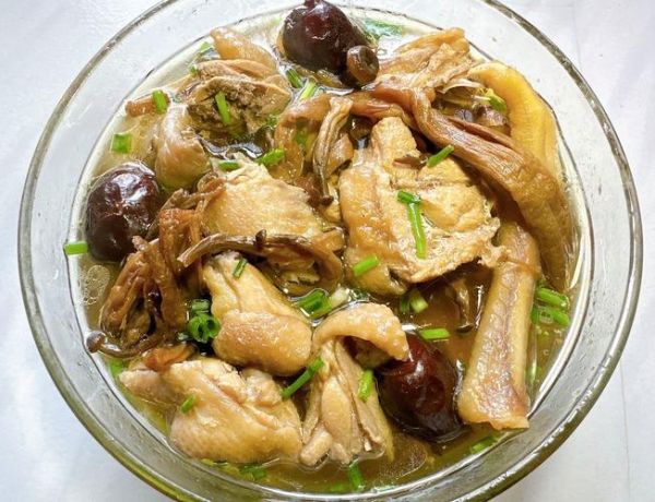 鸡肉菌汤怎么炖好喝_鸡肉菌汤的家常做法-第1张图片-山城妙识 鸡肉菌汤怎么炖好喝_鸡肉菌汤的家常做法-第1张图片-山城妙识