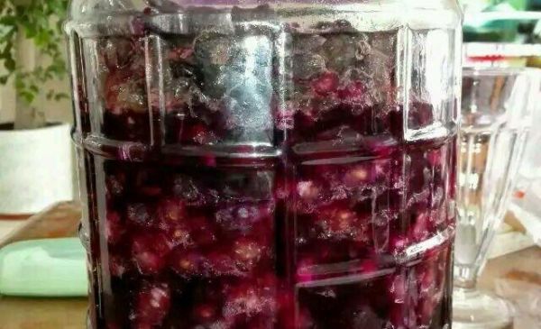 冰糖自制葡萄酒怎么做_冰糖和葡萄比例是多少-第1张图片-山城妙识 冰糖自制葡萄酒怎么做_冰糖和葡萄比例是多少-第1张图片-山城妙识