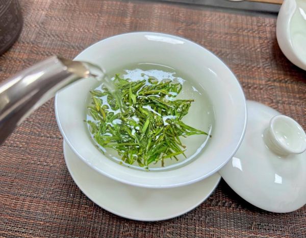 峨眉毛峰属于什么茶_峨眉毛峰怎么泡才香-第2张图片-山城妙识 峨眉毛峰属于什么茶_峨眉毛峰怎么泡才香-第2张图片-山城妙识