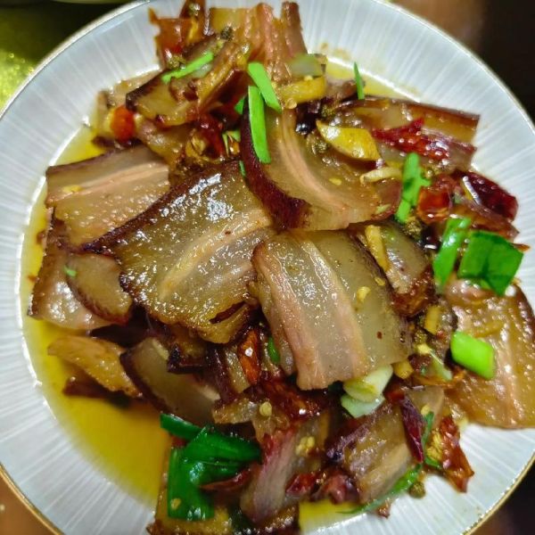 四川熏肉怎么做好吃_家常做法-第2张图片-山城妙识 四川熏肉怎么做好吃_家常做法-第2张图片-山城妙识