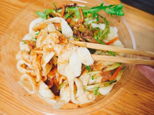 哪种淀粉做凉皮最好_凉皮用什么淀粉最筋道-第1张图片-山城妙识