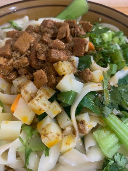 鸡汤刀削面怎么做_家常刀削面汤料配方-第3张图片-山城妙识 鸡汤刀削面怎么做_家常刀削面汤料配方-第3张图片-山城妙识