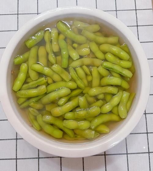 盐水毛豆怎么煮_盐水毛豆要煮多久-第2张图片-山城妙识 盐水毛豆怎么煮_盐水毛豆要煮多久-第2张图片-山城妙识