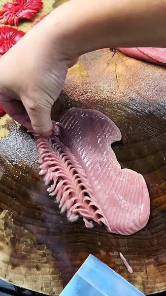 腰花怎么切不腥_腰花切法图解-第1张图片-山城妙识 腰花怎么切不腥_腰花切法图解-第1张图片-山城妙识