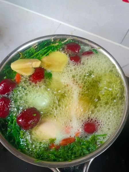 荠菜煮鸡蛋瑶柱多久_荠菜鸡蛋瑶柱汤煮多久-第1张图片-山城妙识