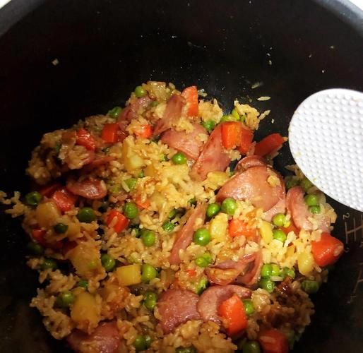 什锦焖饭电饭煲怎么做_什锦焖饭电饭煲做法步骤-第1张图片-山城妙识 什锦焖饭电饭煲怎么做_什锦焖饭电饭煲做法步骤-第1张图片-山城妙识