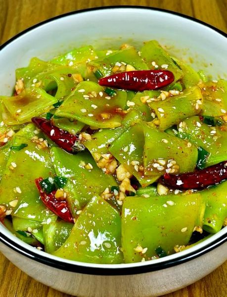 莴笋怎么炒好吃_莴笋凉拌做法-第1张图片-山城妙识 莴笋怎么炒好吃_莴笋凉拌做法-第1张图片-山城妙识