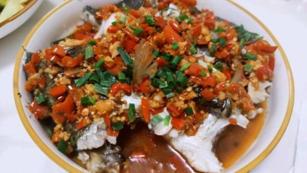 剁椒鱼正宗做法_剁椒鱼怎么做才够味-第3张图片-山城妙识 剁椒鱼正宗做法_剁椒鱼怎么做才够味-第3张图片-山城妙识