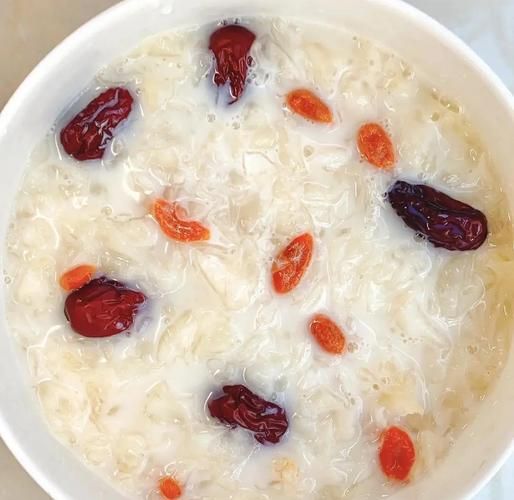 银耳汤怎么煮_银耳汤的简单做法大全-第3张图片-山城妙识