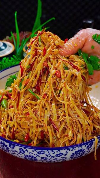 夏季吃什么菜好_夏季开胃凉拌菜推荐-第2张图片-山城妙识 夏季吃什么菜好_夏季开胃凉拌菜推荐-第2张图片-山城妙识