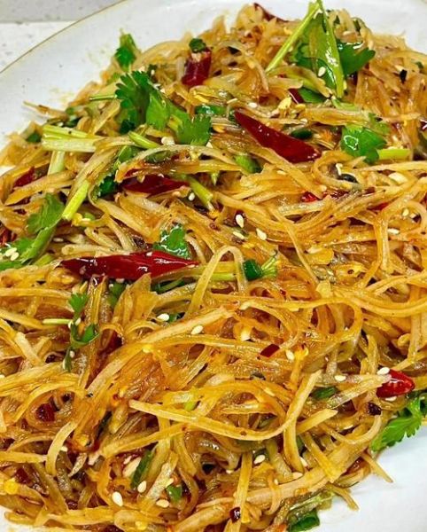 拌土豆丝怎么做好吃_拌土豆丝需要焯水吗-第2张图片-山城妙识 拌土豆丝怎么做好吃_拌土豆丝需要焯水吗-第2张图片-山城妙识